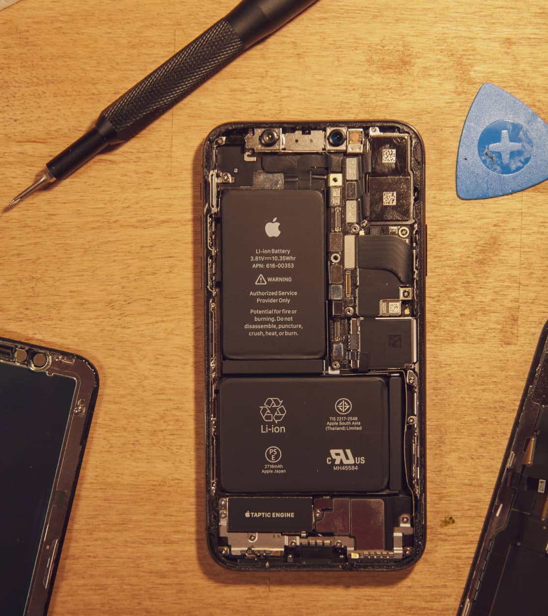 Your Go-To Cell Phone Repair Service in Monroe | On the Geaux